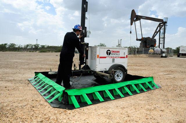UltraTech 8614 Ultra-Containment Berm® Compact Model | International Safety